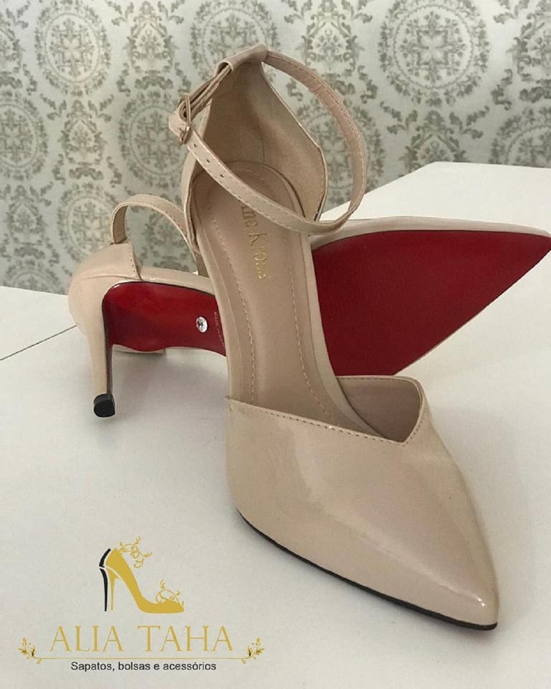 Alia Taha - Sapatos, Bolsas e Acessórios - EMPRESA - PLANALTINA - GO - BR